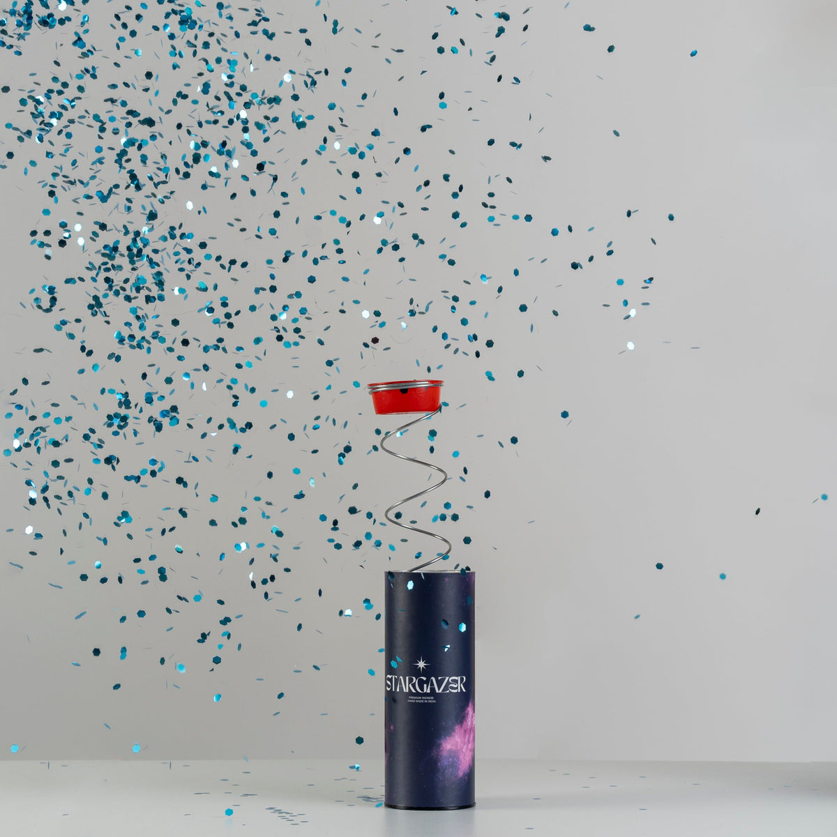 Spring Loaded Glitter Bomb Pranks